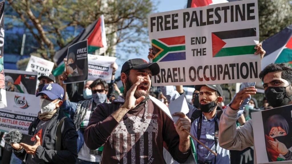 “Free Palestine, respect human rights” ‣ Moni Malawi